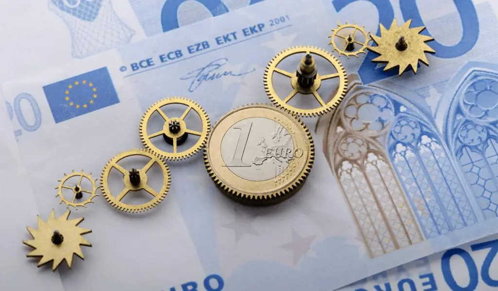 Πώς οι servicers και τα funds συνεργάζονται για επιστροφή δανείων